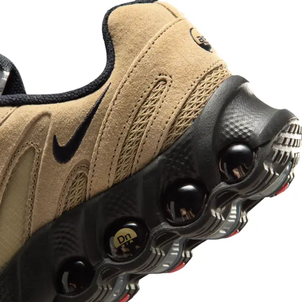 Nike Air Max Dn8 Leather Sneakers