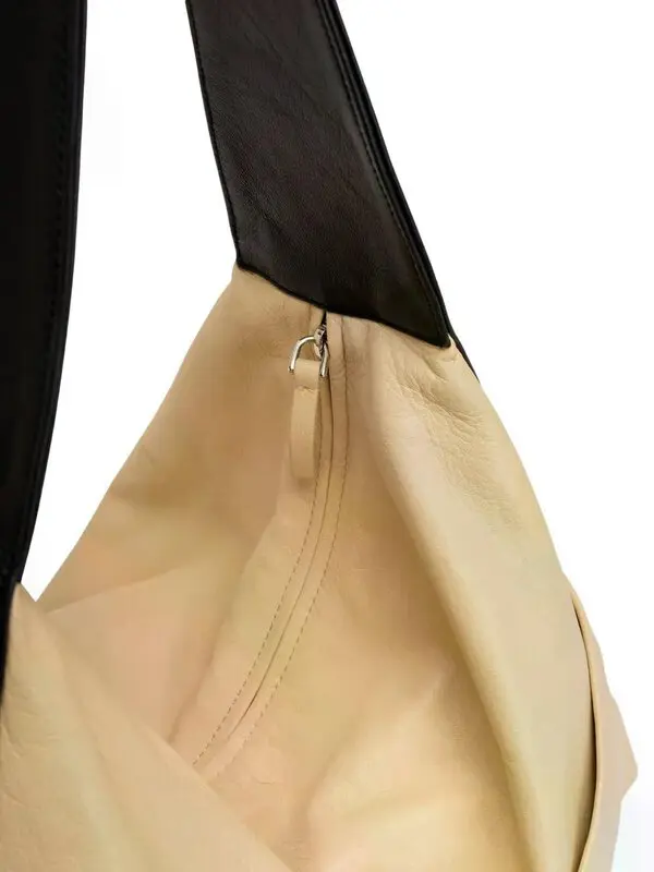 Gimaguas Leather Shoulder Bag