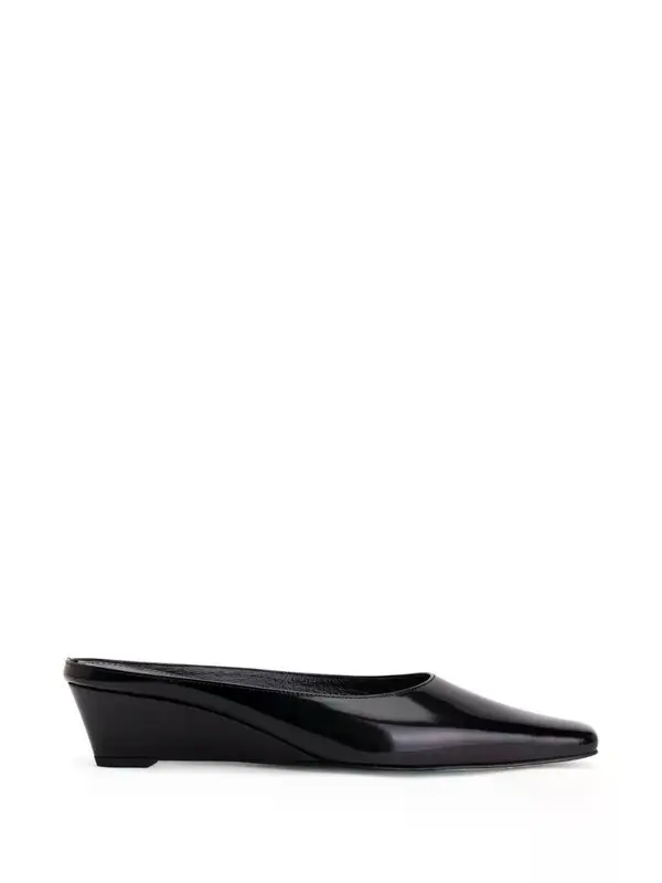 AMOMENTO Pointed-toe Wedge Mules