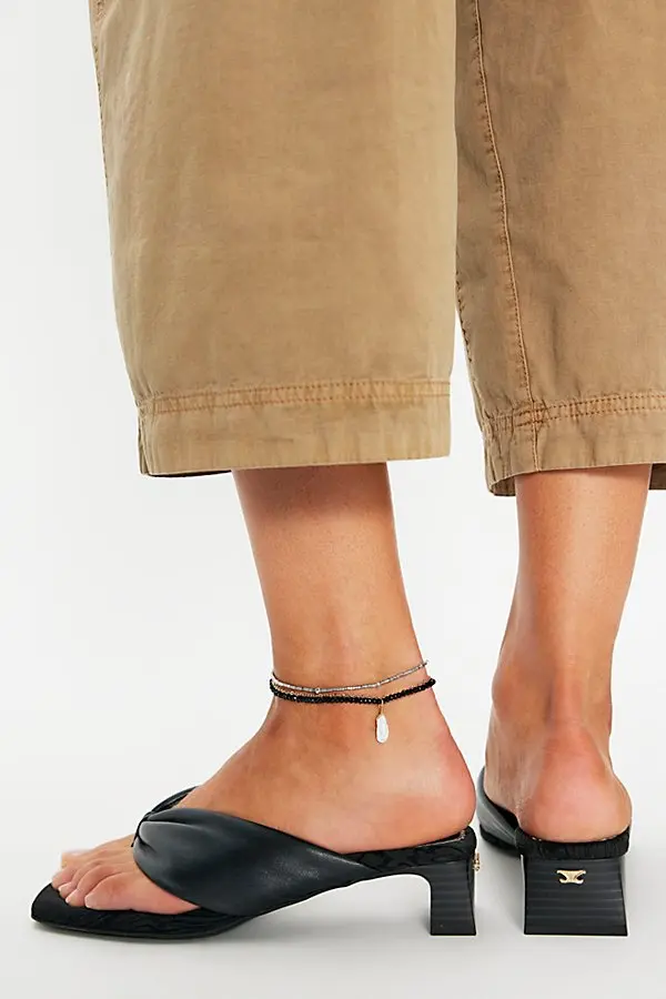 CIRCUS NY BY SAM EDELMAN Colette Thong Heels - Black