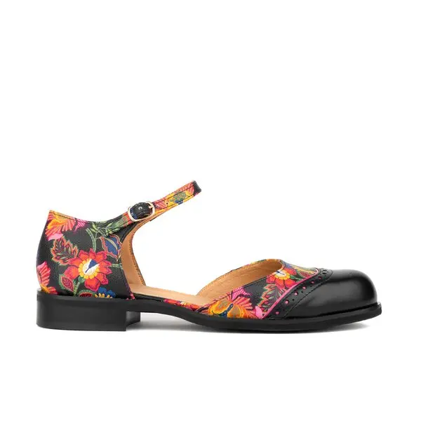 EMBASSY LONDON USA Gigot Mary Jane Flat