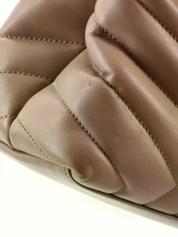 Saint Laurent Loulou Matelasse Chevron Leather Medium Shoulder Bag - Neutrals