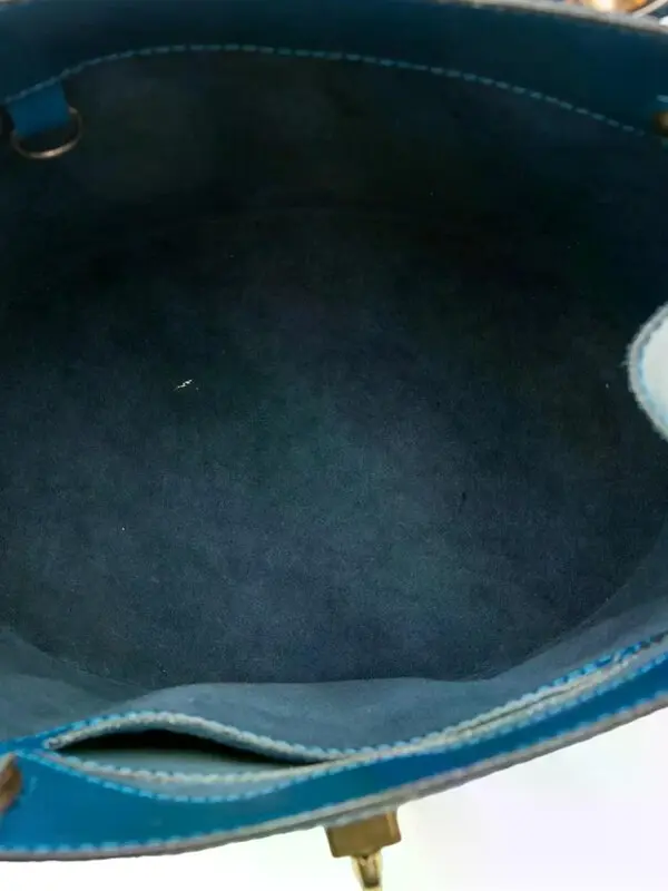LOUIS VUITTON 1996 Epi Cluny Shoulder Bag - Blue