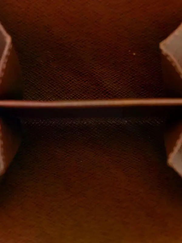LOUIS VUITTON 2004 Monogram Compact Zippy Wallet Small Wallets