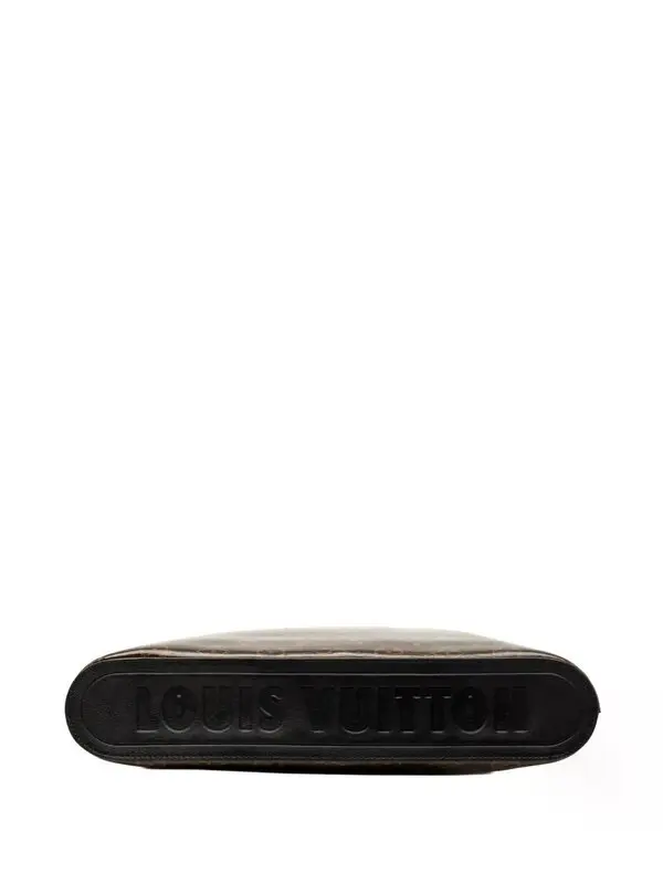 LOUIS VUITTON 2018 Monogram Glaze Pochette Cosmos Clutch - Brown