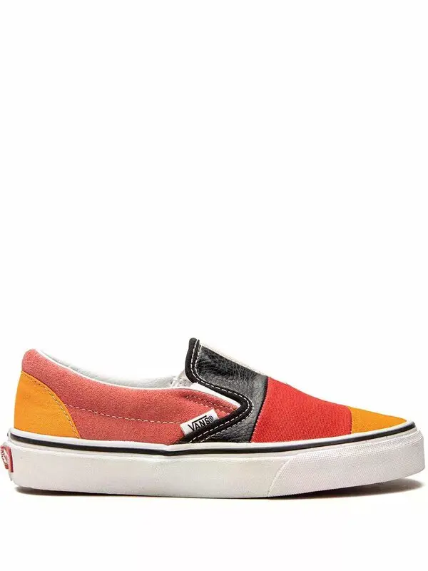 VANS Classic Slip-on Sneakers - White