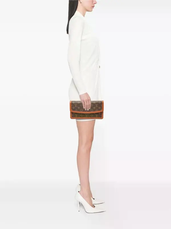 LOUIS VUITTON 1991 Monogram Pochette Dame Pm Clutch