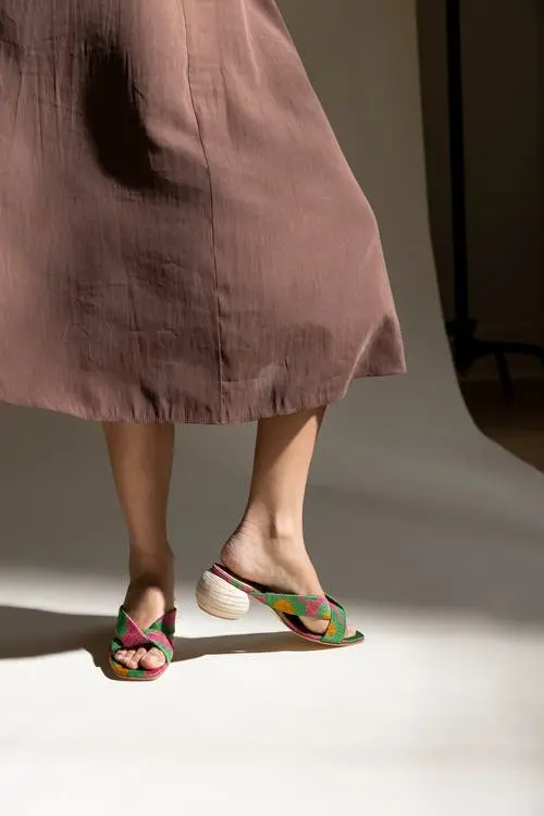 HUMA BLANCO Kira Woven Textile Slide Sandal - Floral