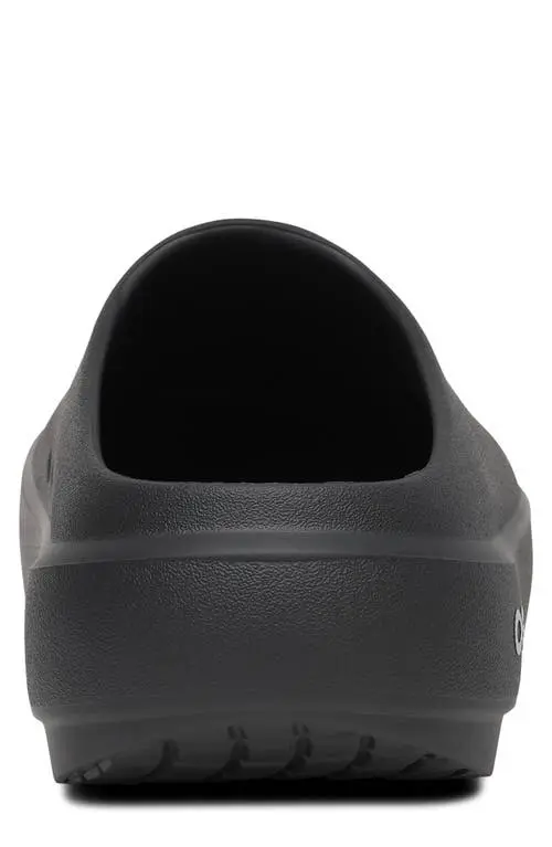 OOFOS Ooclog Clog