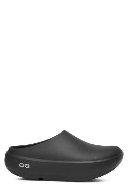OOFOS Ooclog Clog