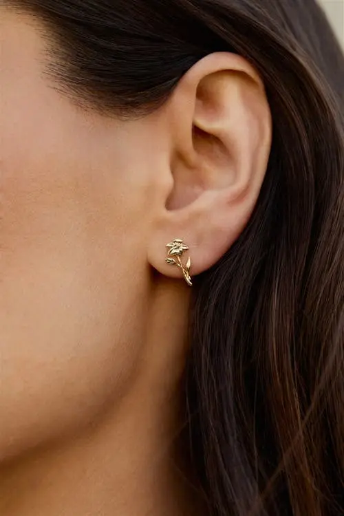SET & STONES Elsie Birth Flower Stud Earrings - Gold/october