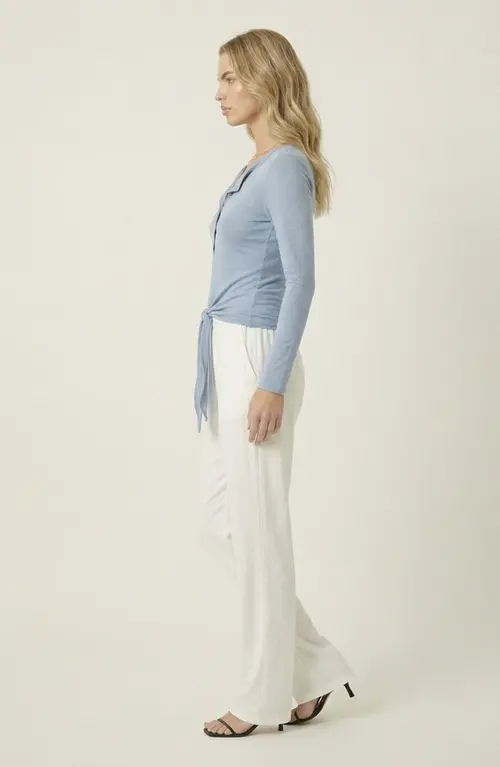 MODENAIRE Long Sleeve Front Tie Henley Top