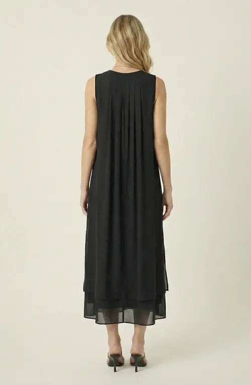 MODENAIRE Pleated Sleeveless Midi Dress