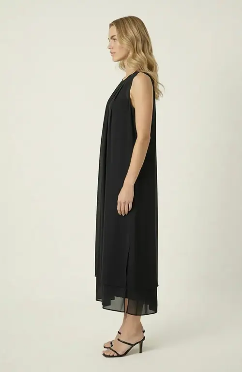 MODENAIRE Pleated Sleeveless Midi Dress