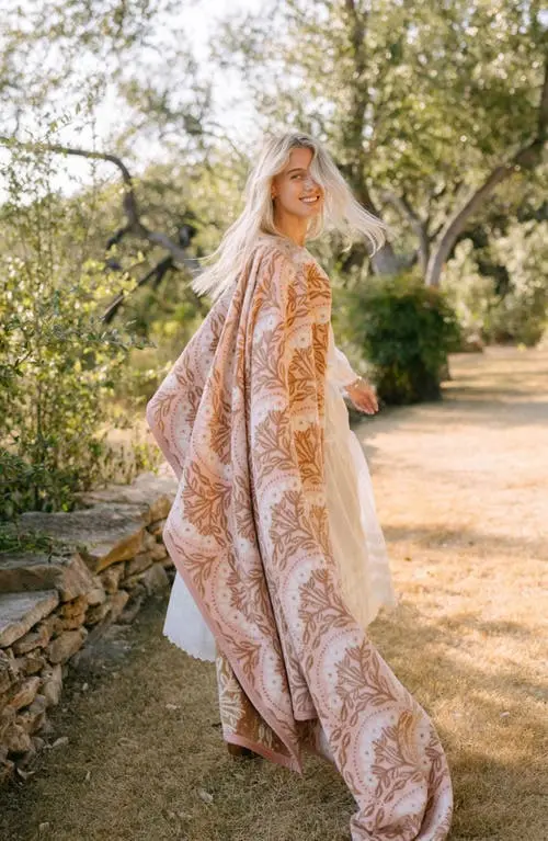 CHAPPYWRAP Georgia Floral Throw Blanket