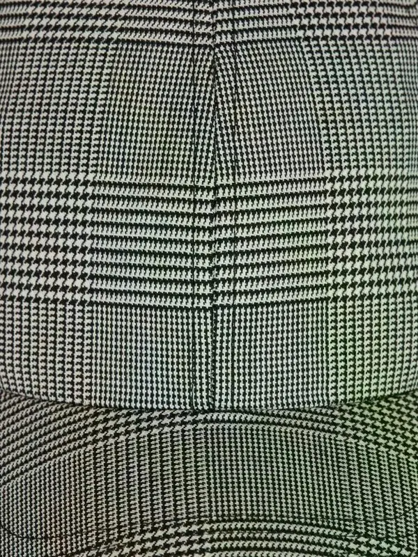 Balmain Prince Of Wales Check Cap - White