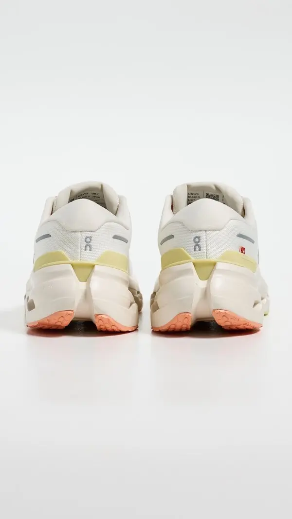 On Cloudrunner 3 Sneakers - Ivory/dew