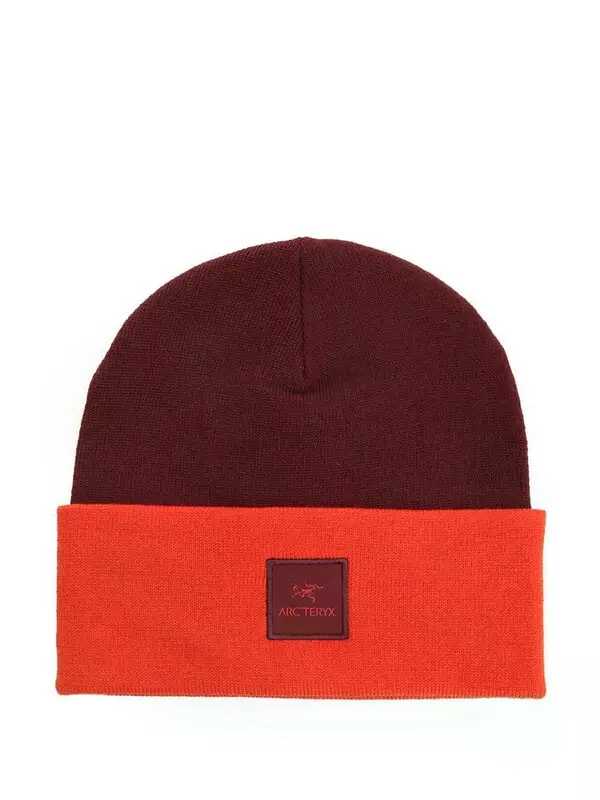 Arc'teryx Logo Patch Knitted Beanie Hat - Red