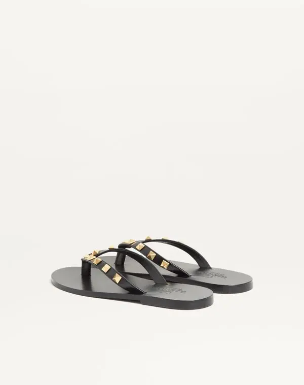 Valentino Garavani Rockstud Calfskin Thong Sandals - Black