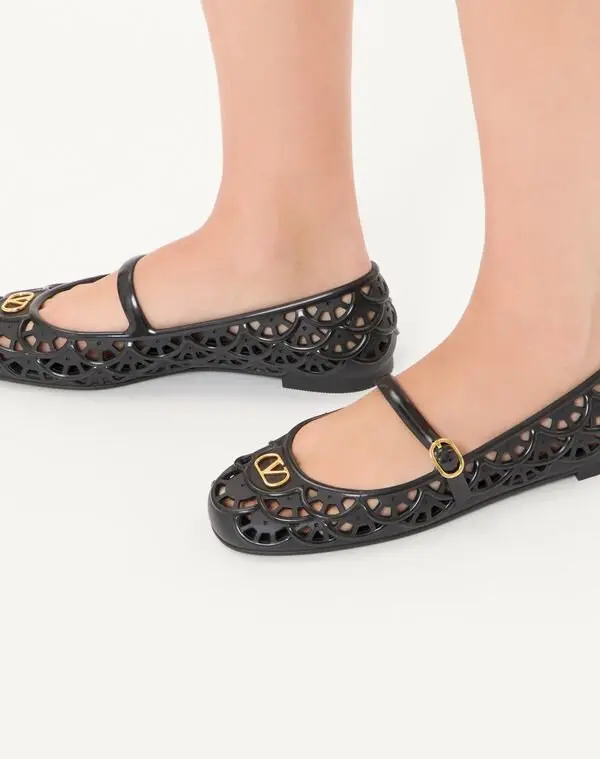 Valentino Garavani Ondette Rubber Ballerina With Scallop Pattern 05mm - Black