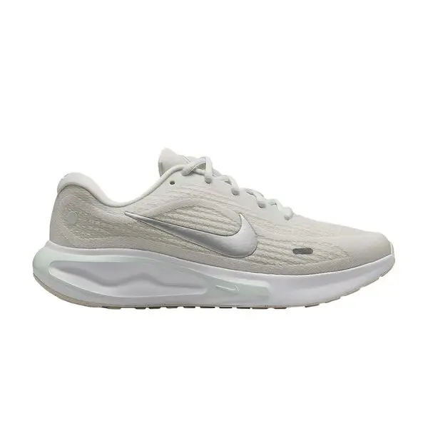 Nike Journey Run Sneakers