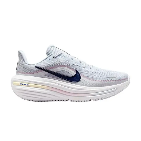 Nike Wmns Winflo Athletic Sneakers