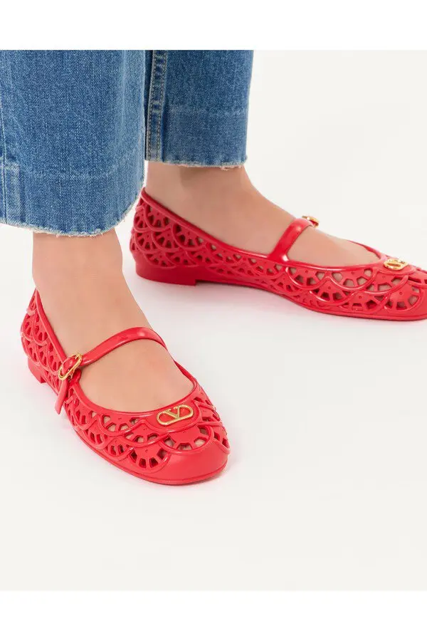 Valentino Garavani Ondette Rubber Ballerina With Scallop Pattern - Coral