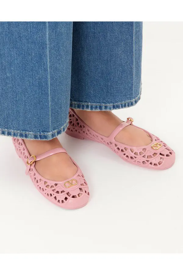 Valentino Garavani Ondette Rubber Ballerina With Scallop Pattern - Pink