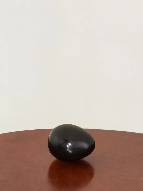 FOURTH STREET Egg Obsidian Paperweight - Black