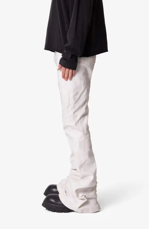 Mnml Super Stacked Hem Jeans - White