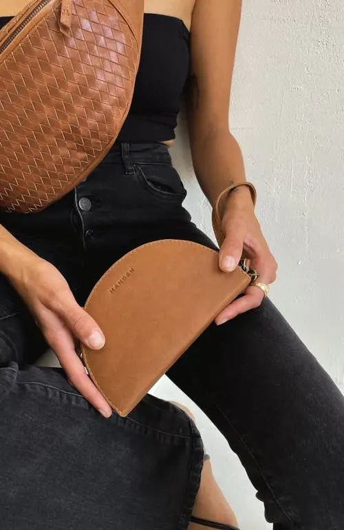 MANDRN Leather Halfmoon Wallet - Tan