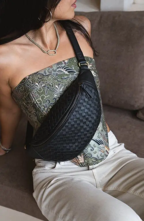 MANDRN Woven Leather Crossbody Bag - Black