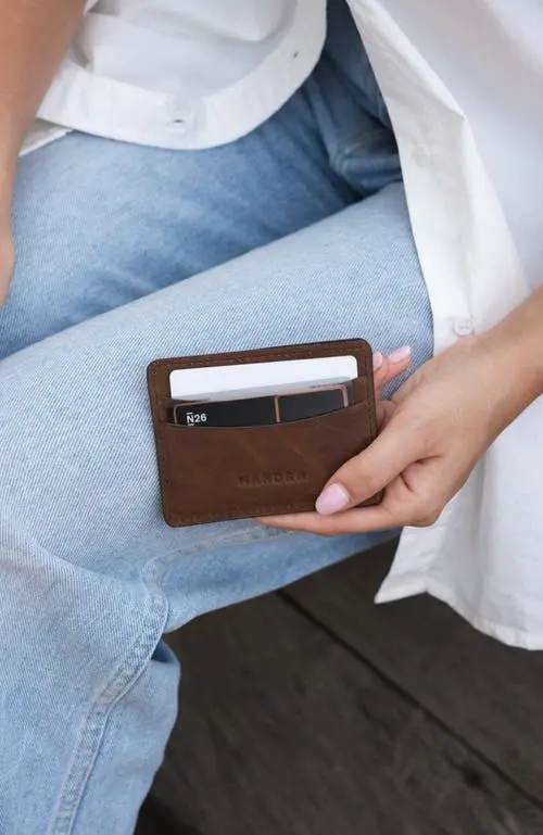 MANDRN Leather Cardholder - Saddle (dark)