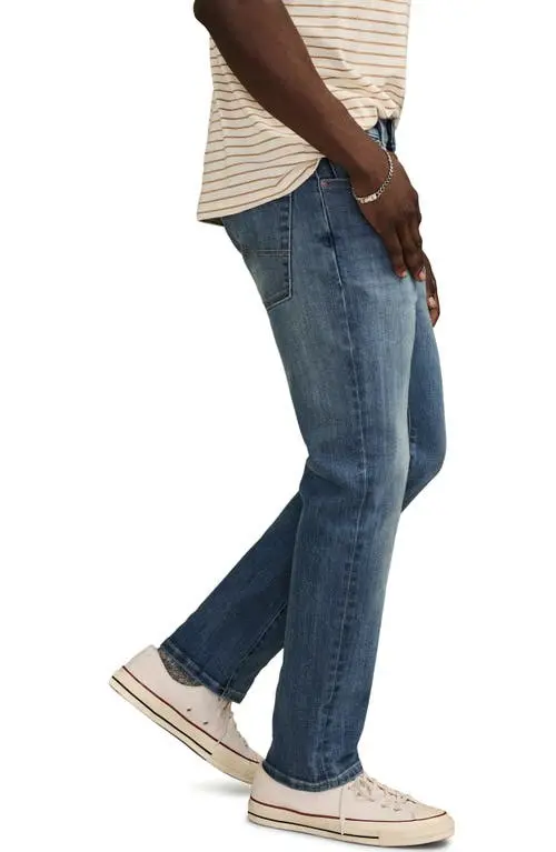 Lucky Brand 410 Athletic Straight Leg Jeans