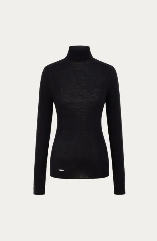 JUANA Ossa Knitted Hemp Turtleneck