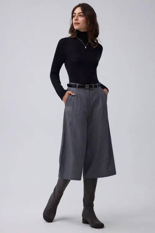 JUANA Ossa Knitted Hemp Turtleneck