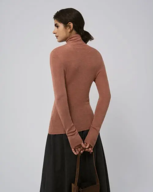 JUANA Ossa Knitted Hemp Turtleneck