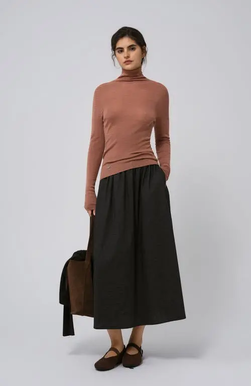 JUANA Ossa Knitted Hemp Turtleneck