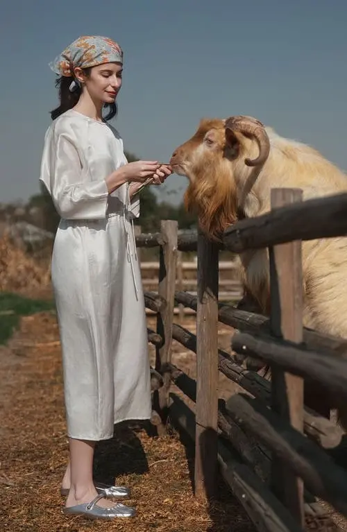 JUANA Aven 3/4 Sleeve Raglan Dress In Hemp And Silk Blend