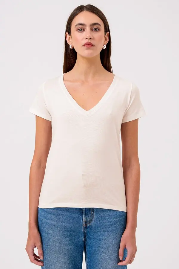 Goldie LeWinter Cleo V-neck Tee - White Sand