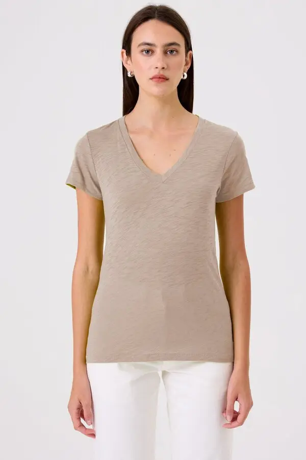 Goldie LeWinter Signature Slub V-neck T-shirt - String