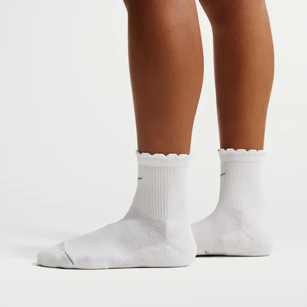 Nike Everyday Elevated Scallop Micro-crew Socks - White