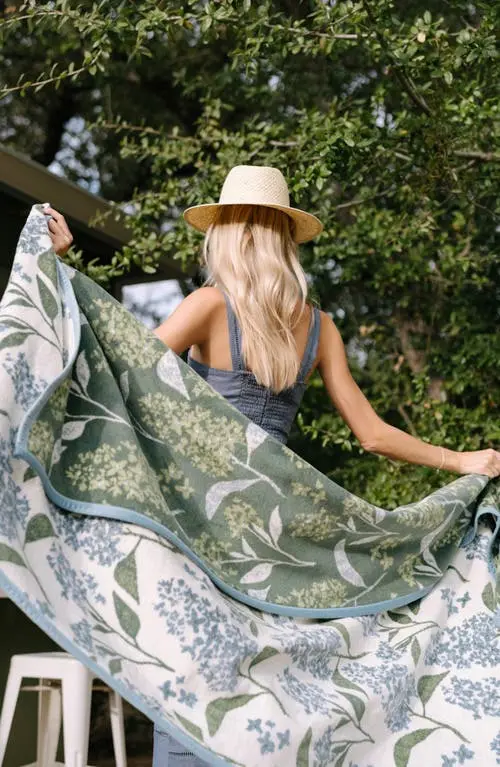CHAPPYWRAP Lilacs Throw Blanket
