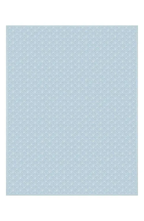 CHAPPYWRAP Seaside Scallops Fog Throw Blanket