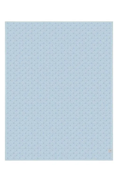 CHAPPYWRAP Seaside Scallops Fog Throw Blanket