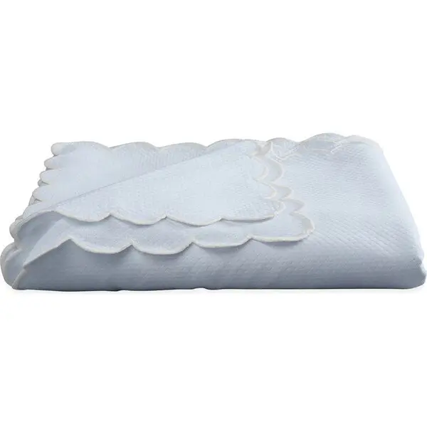 MATOUK Savannah Gardens 68 X 108-inch Tablecloth - Light Blue