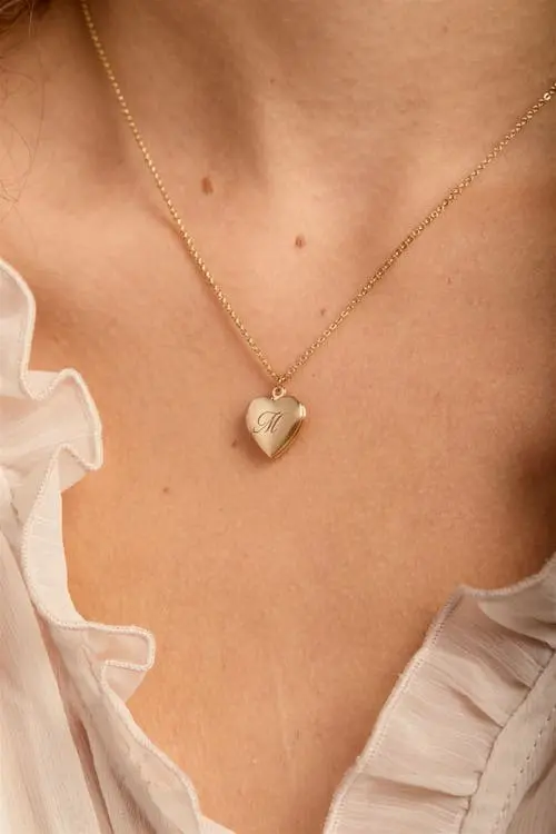 SET & STONES Heart Locket Initial Necklace - Gold/b