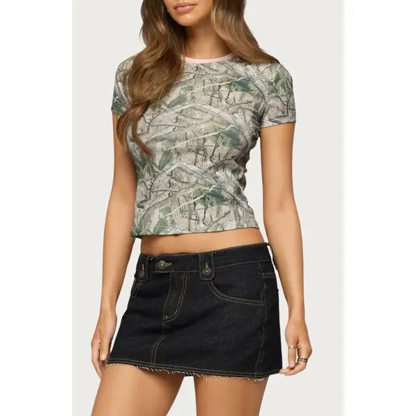 EDIKTED Contrast Camouflage T-shirt