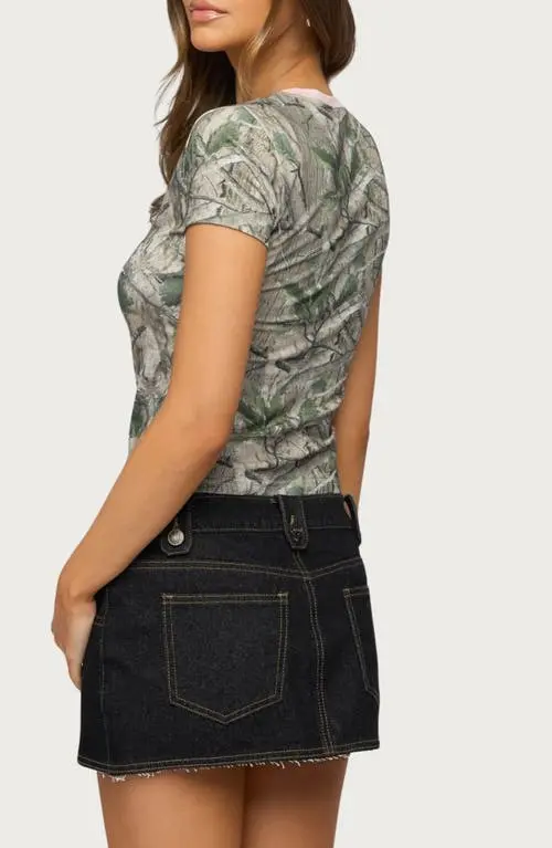 EDIKTED Contrast Camouflage T-shirt