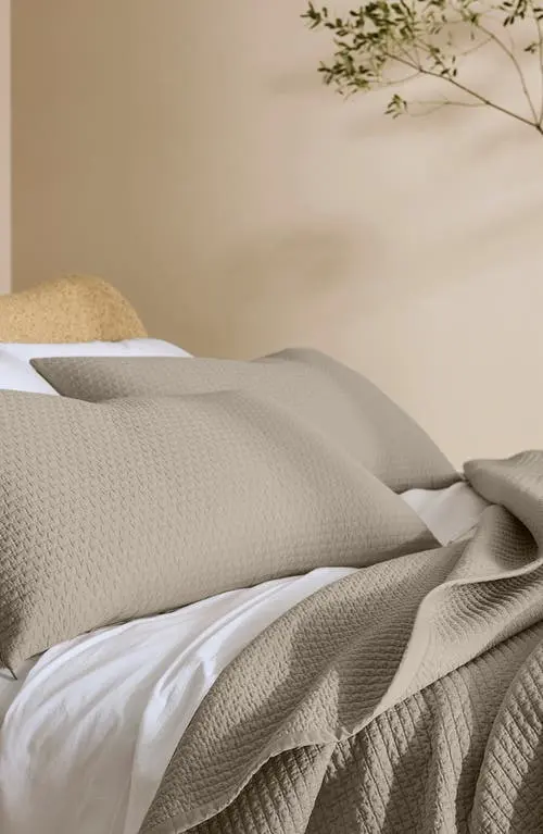 BOLL & BRANCH Signature Texture Stitch Quilted Sham